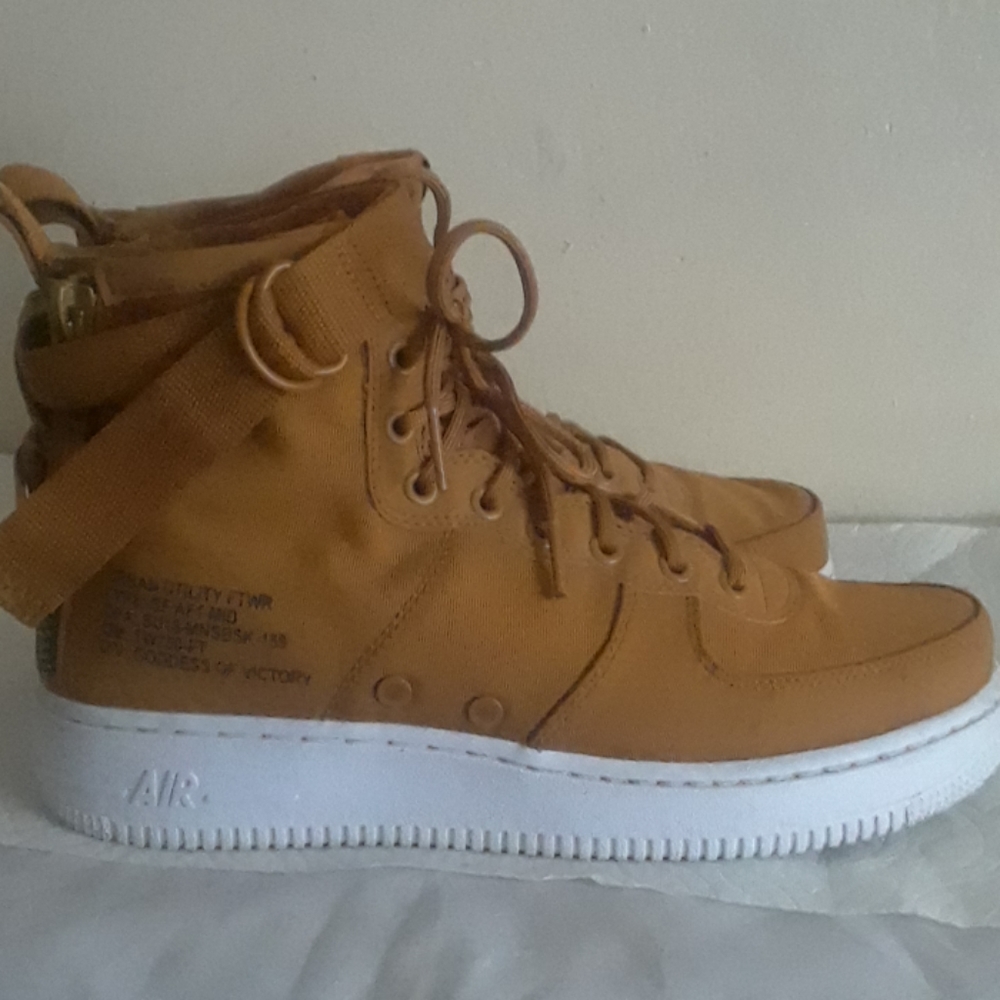 Nike Se Af1 Air Force Mid Mens Boots - Gem